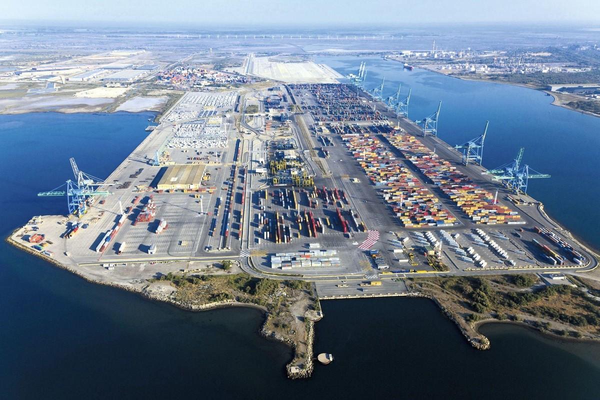 Comment les acteurs du port de Marseille-Fos cherchent-ils à accroître son attractivité ...